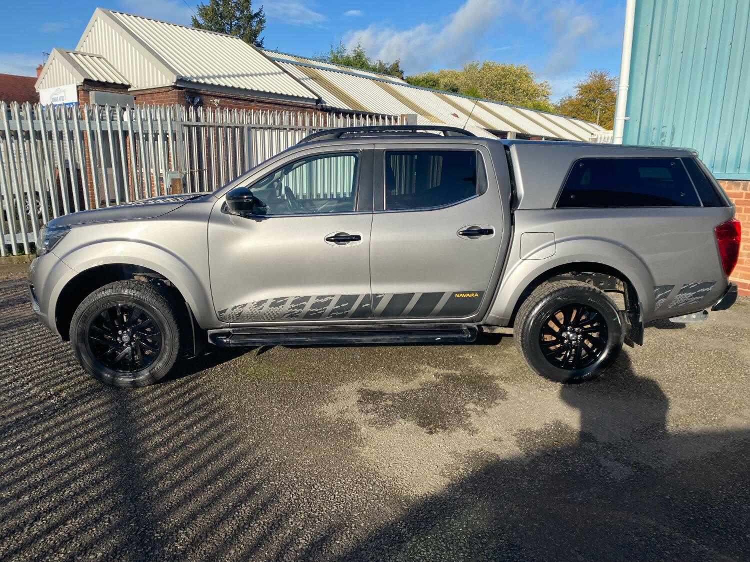 Used NISSAN NAVARA 2019 Grey in Kingswinford, West Midlands | Euro ...