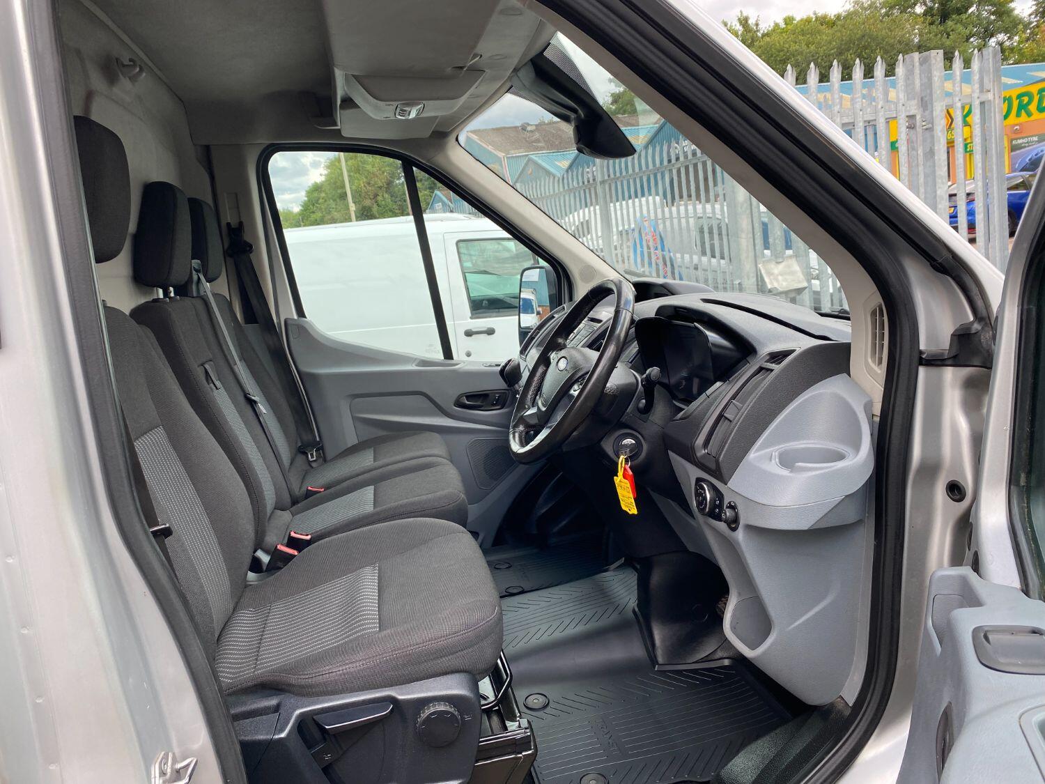Used FORD TRANSIT 2018 Silver in Kingswinford, West Midlands | Euro ...