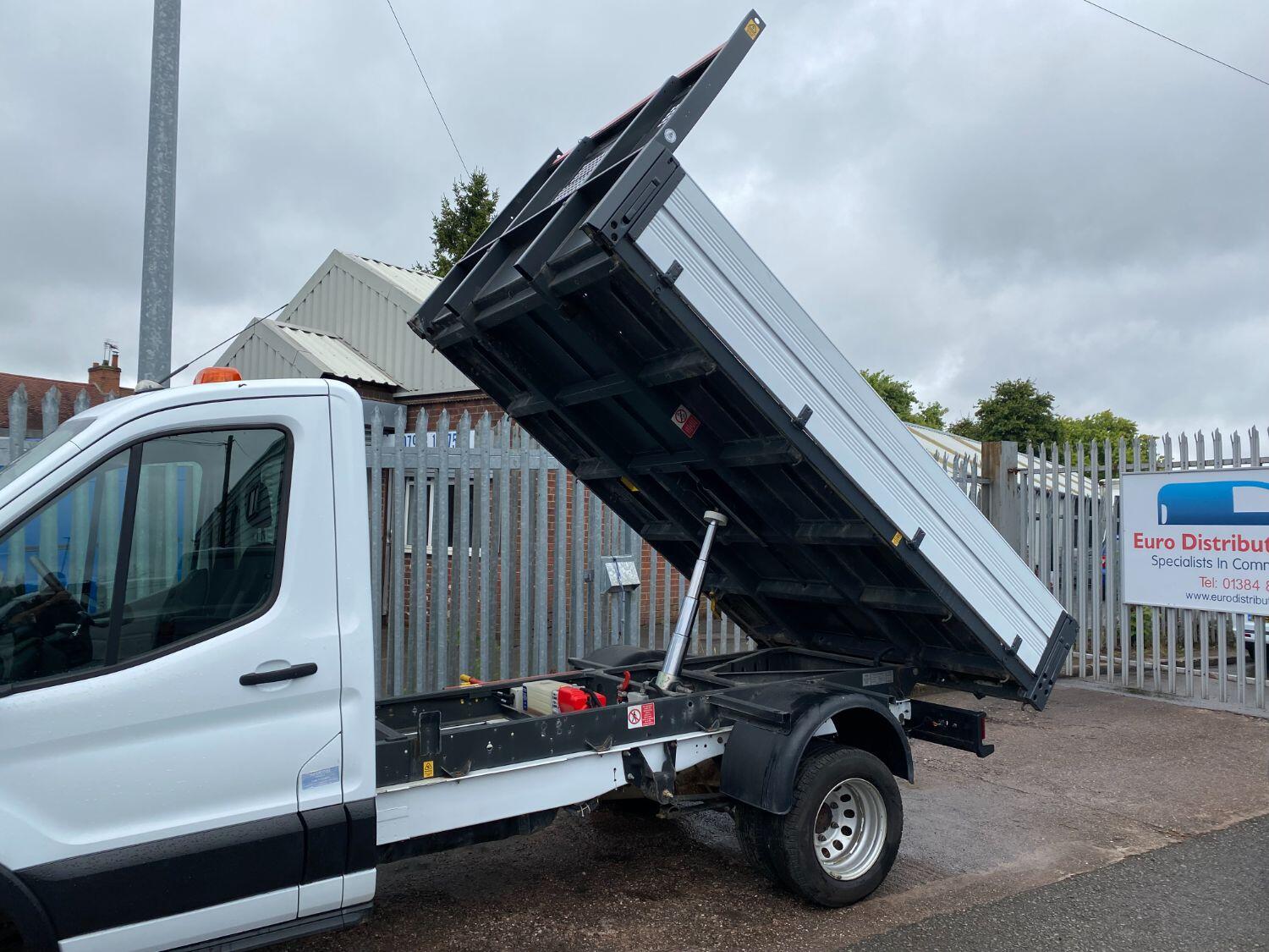 Used FORD TRANSIT TIPPER 2020 White in Kingswinford, West Midlands ...